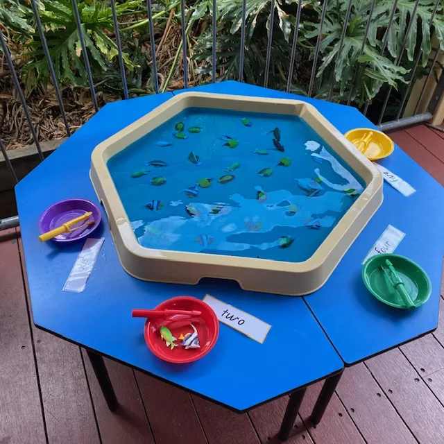 5 educational ways to use your tuff tray in the classroom