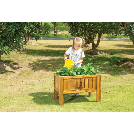 Outdoor Planter with Root Viewer