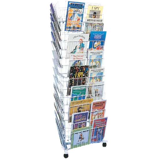 Elizabeth Richards Tri Stand